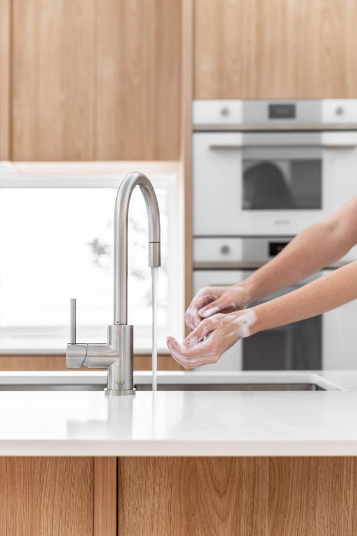 Kitchen Faucets | Touch, Pull-Out Sprayer, 3-Way & More