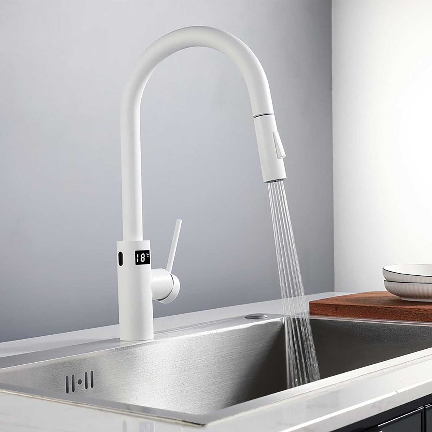 Falkenberg Pro - Touchless Smart Kitchen Faucet With Pull Out Spout